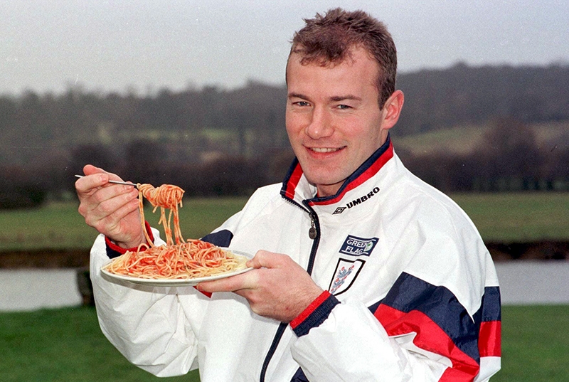 Sports Performance Bulletin - Nutrition for endurance athletes - Pre ...